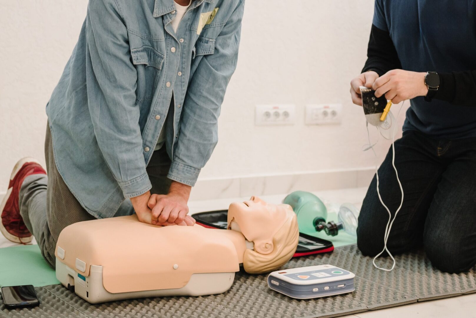 Get BLS & CPR Certification - Heart SOS